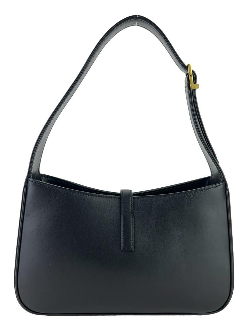 Bolsa Hobo Yves Saint Laurent Le 5 à 7 Preta - JZI217 Original | Etiqueta Única