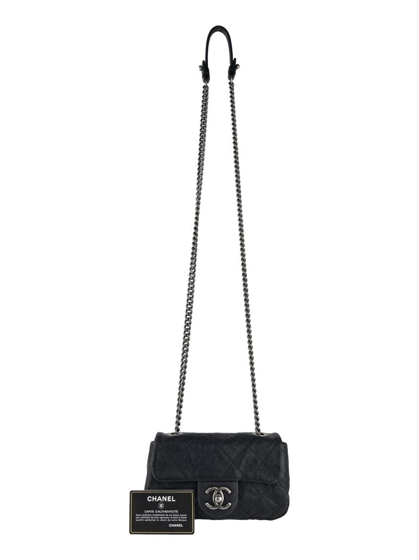 Bolsa Tiracolo Chanel Simply CC Flap Mini Caviar Preto - CJRK1 Original ...