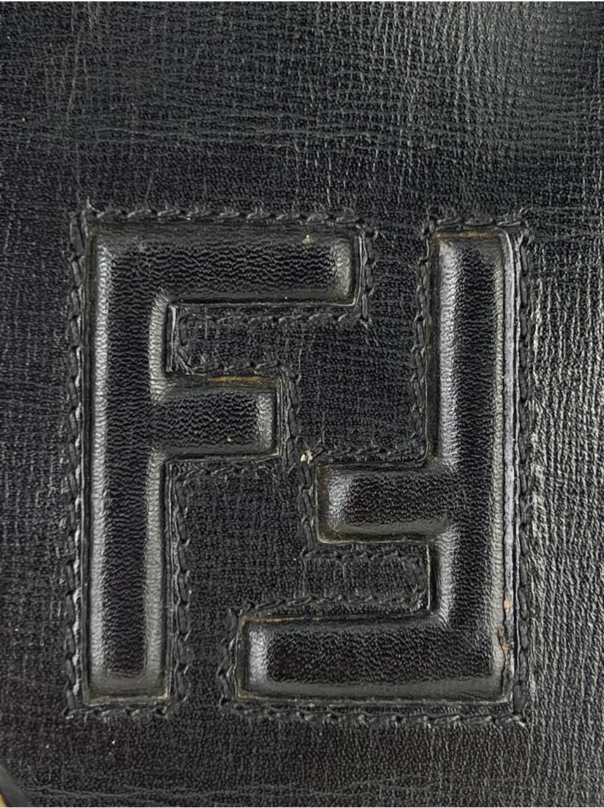 Bolsa Tote Fendi Couro Preto - CDGD3 Original | Etiqueta Única