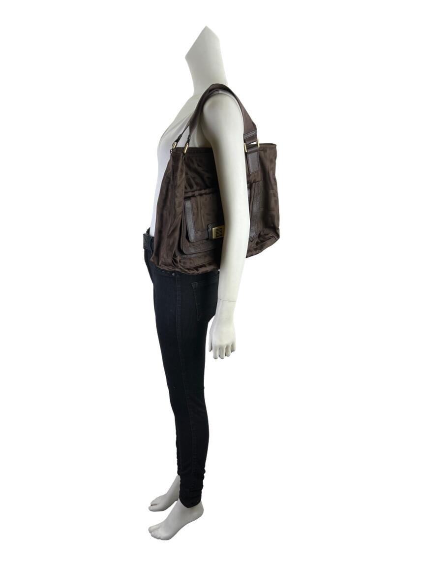 Bolsa Tote Givenchy Nylon Monograma - RVI61 Original | Etiqueta Única