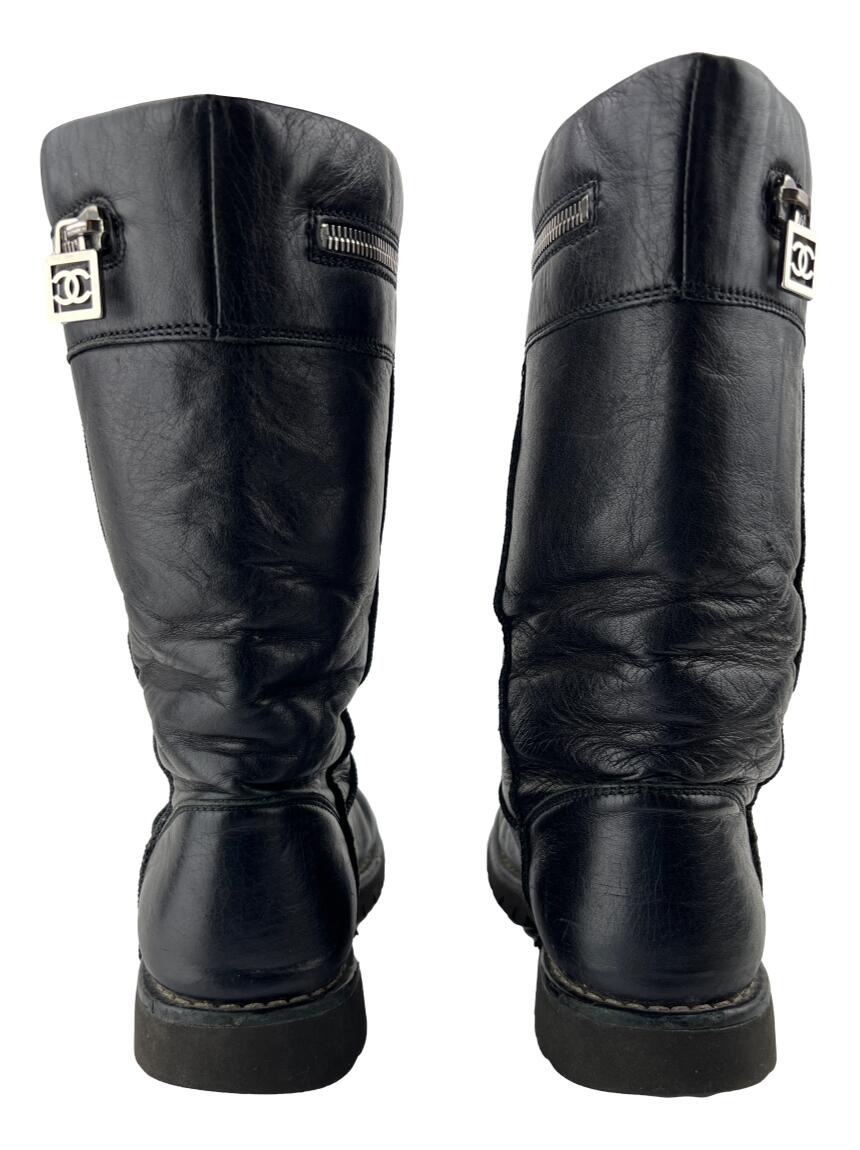 Bota Chanel Motorcycle Zipper Couro Preta - ZZF33 Original | Etiqueta Única