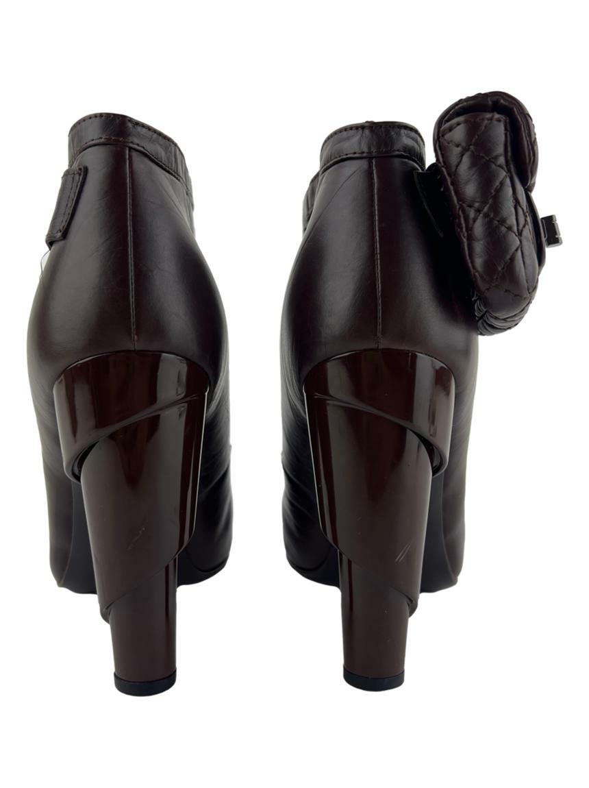 Bota Chanel Reissue Pouch Marrom - KFS11 Original | Etiqueta Única