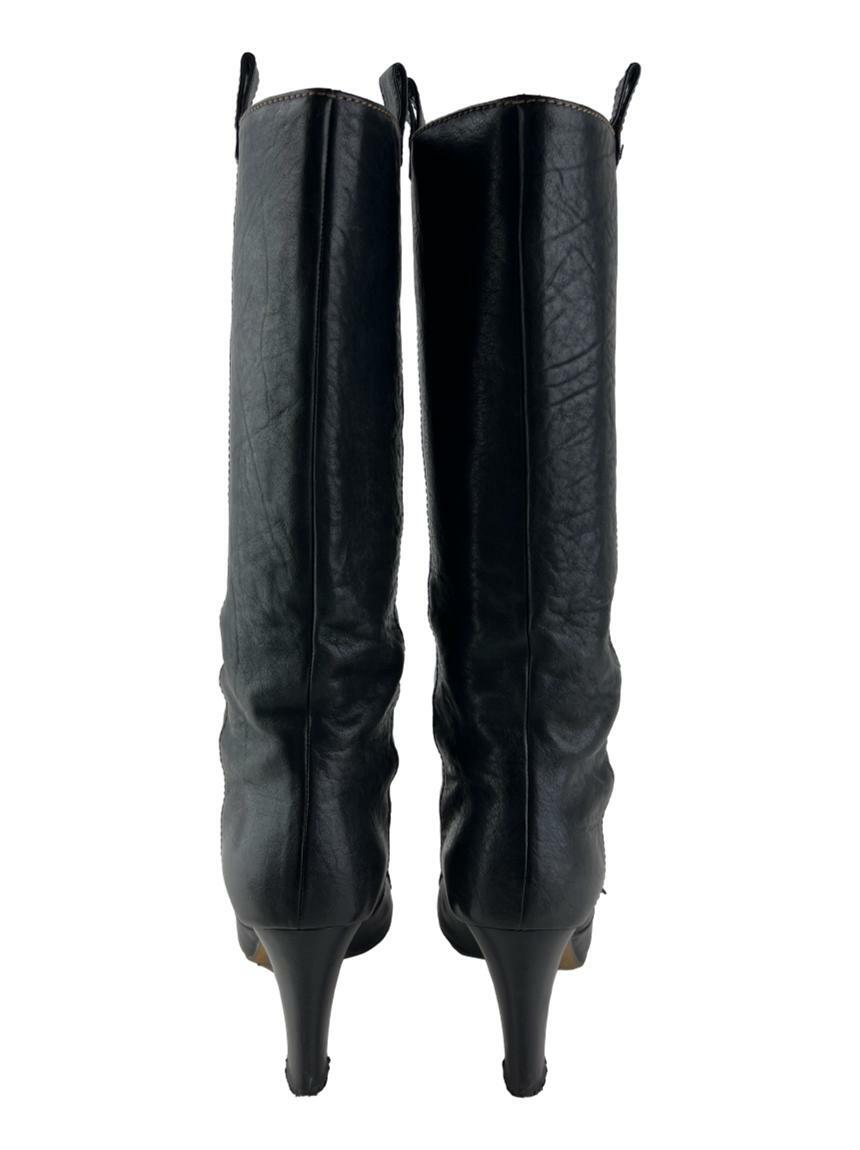 Bota Christian Dior Fivela Preta - NIC87 Original | Etiqueta Única