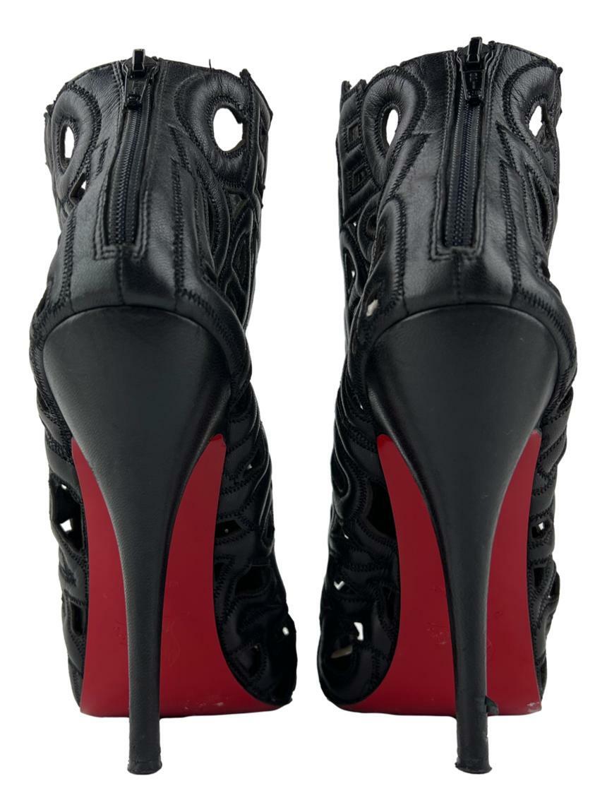 Bota Christian Louboutin Ankle Boots Lady Letter Preta - BHRK1195 ...