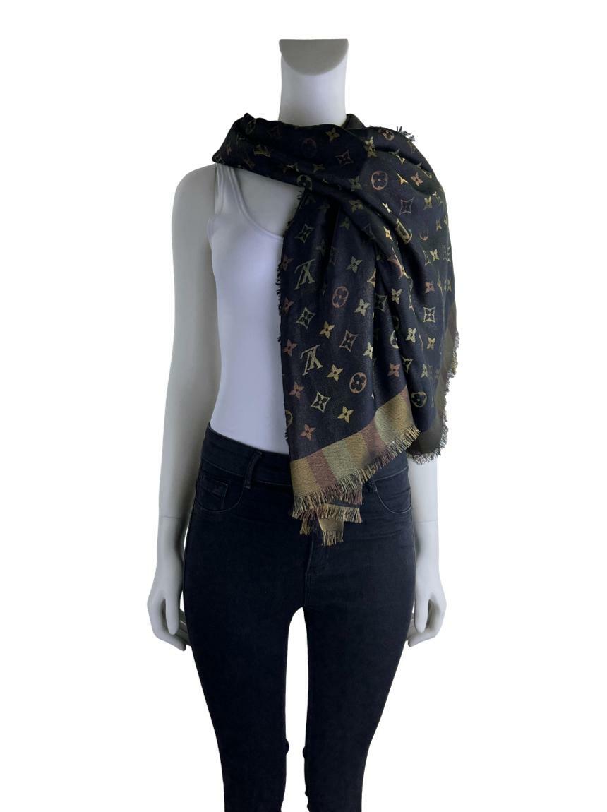 Cachecol Louis Vuitton Tecido Preto - CAQJ121 Original | Etiqueta Única