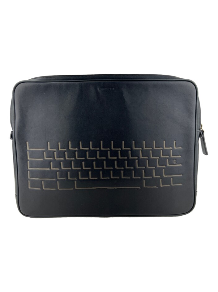 Case Coach Hugo Guinness - AECA1 Original | Etiqueta Única