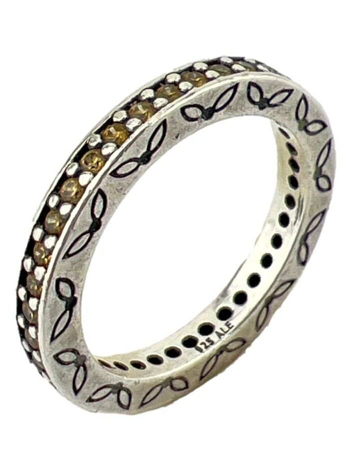 Anel Pandora Pedras Dourada Prata 925 Original - QHU150 | Etiqueta Única