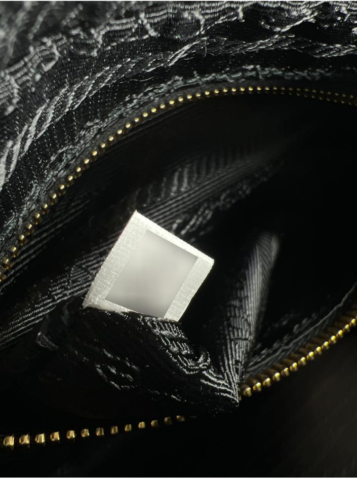 Bolsa Tiracolo Prada Camera Phenix Daino Preto - CNIO16 Original ...
