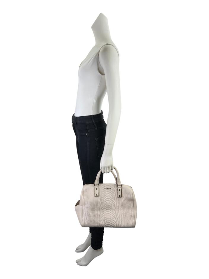 Bolsa Tote Hugo Boss Embossed Couro Bege - ADNE13 Original | Etiqueta Única