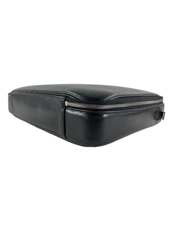 Pasta Louis Vuitton Odessa Taiga Preto - CZIF1 Original | Etiqueta Única