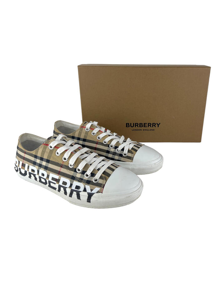 Tênis Burberry Larkhall Check - AHGU5 Original | Etiqueta Única