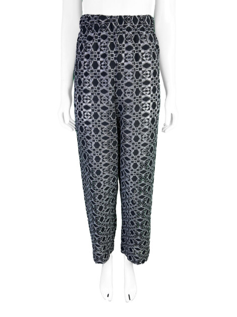 Calça RAY Renda Preta Original - GNM330 | Etiqueta Única