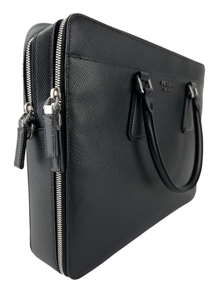 Pasta Prada Saffiano Preto - CEFI91 Original | Etiqueta Única