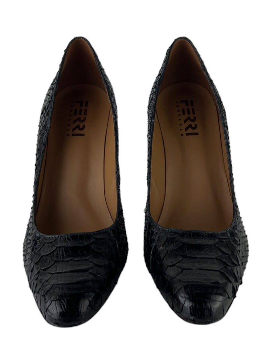 Scarpin Ferri Couro Python Preto Original - CIPQ3 | Etiqueta Única