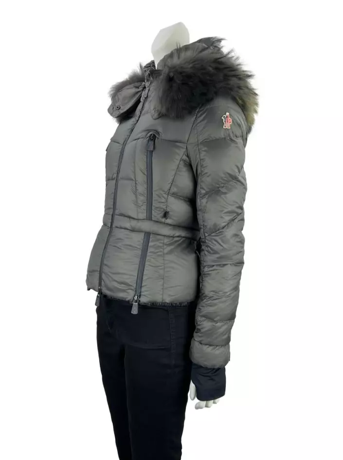 Jaqueta Moncler Grenoble Puffer Cinza - RRA59 Original | Etiqueta Única