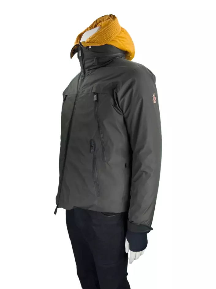 Jaqueta Moncler Novatak Chumbo Original - | Etiqueta Única