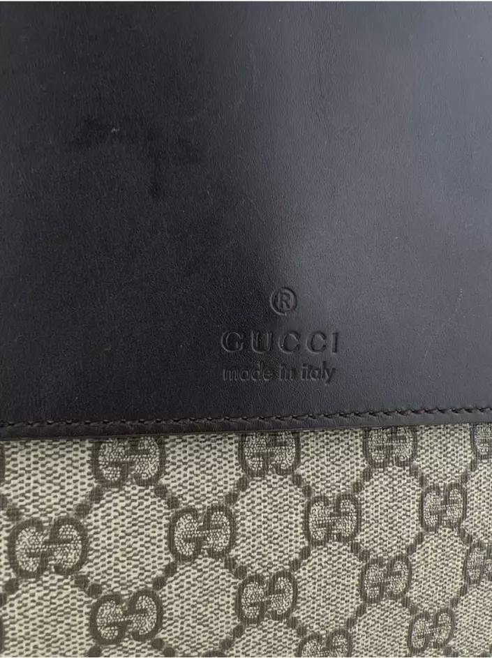 Pasta Gucci GG Supreme Monogram Portfolio - KQK16 Original | Etiqueta Única